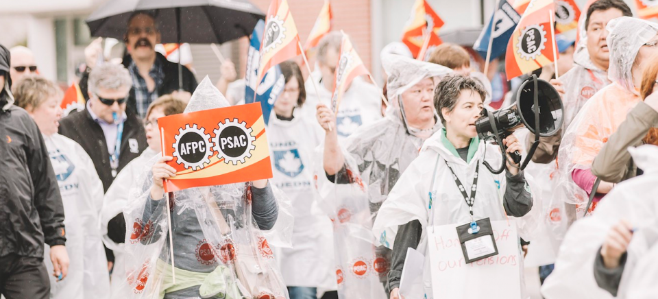 PSAC and government return to bargaining table to reach deal before ...